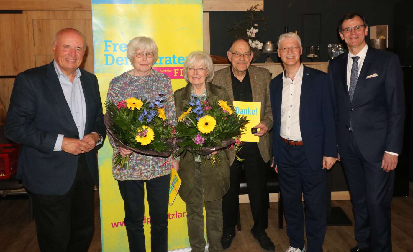 FDP Wetzlar ehrt langjährige Mitglieder und bekräftigt politischen Kurs ...